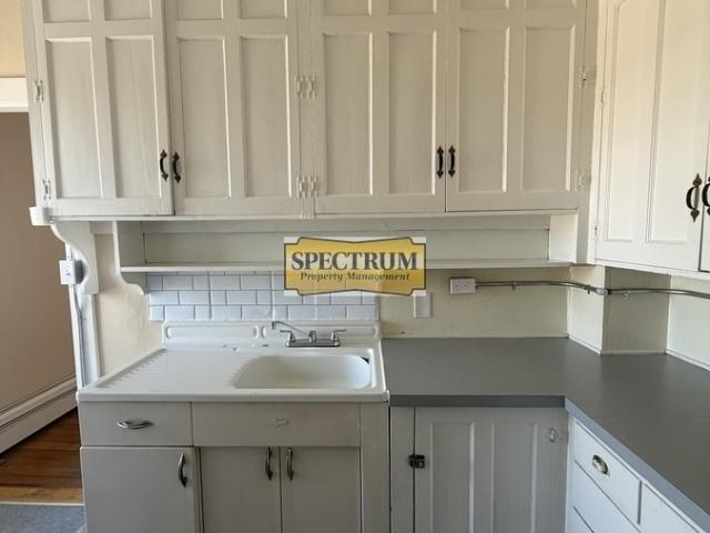 77 Elm St, 1 bed, 1 full bath