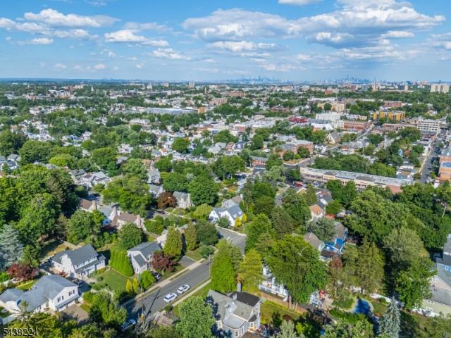 77 Forest Hill Rd