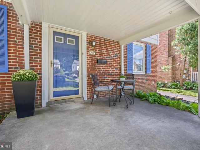 77 Forest Road