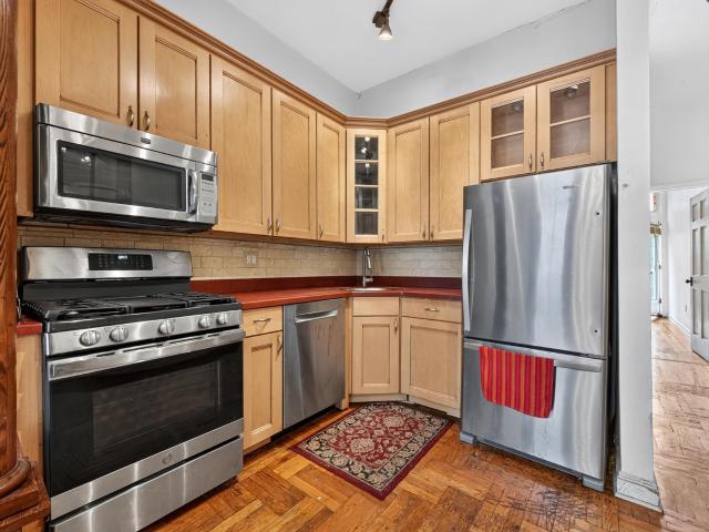 77 Garden St # 2