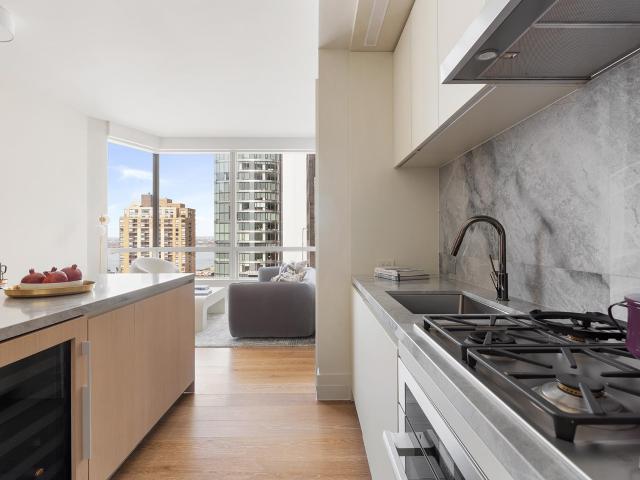 77 Greenwich Street 26 C