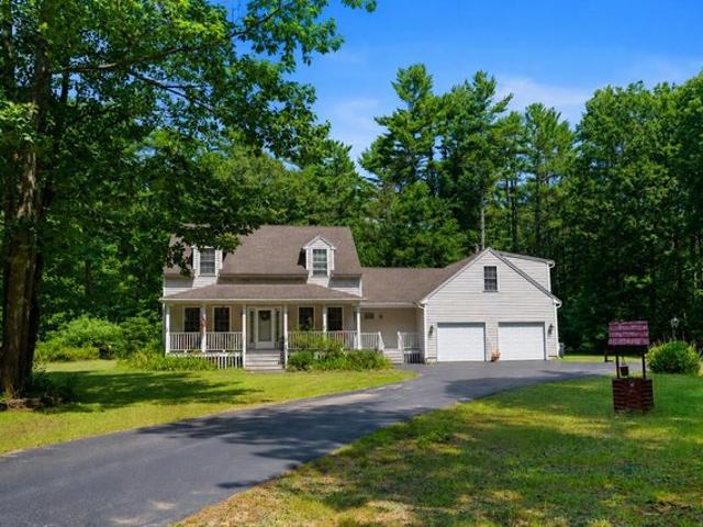 77 Harriseckett Rd, Wells, ME 04090