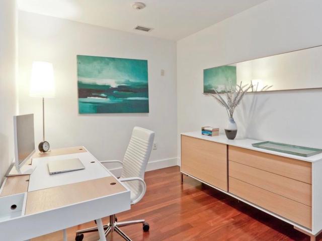 77 Hudson St # 1809