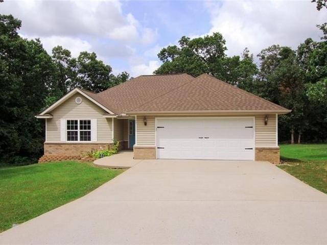 77 Ingleborough Dr, Bella Vista, AR 72715