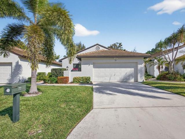 77 Ironwood Way N, Palm Beach Gardens, FL 33418