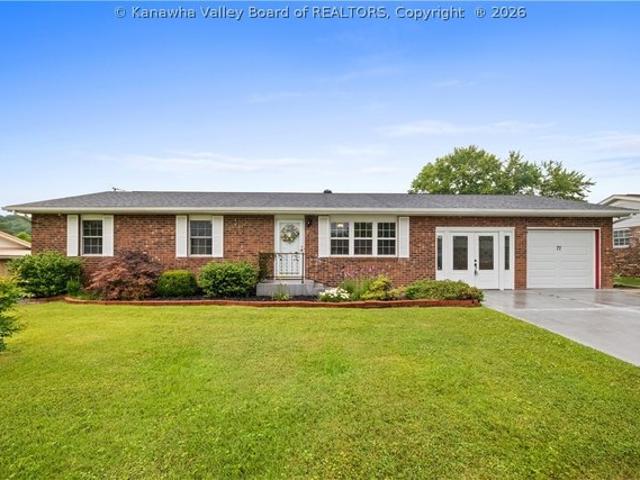 77 John St, Culloden, WV 25510