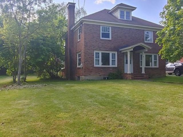 77 Mount Hope Ave, Ticonderoga, NY 12883