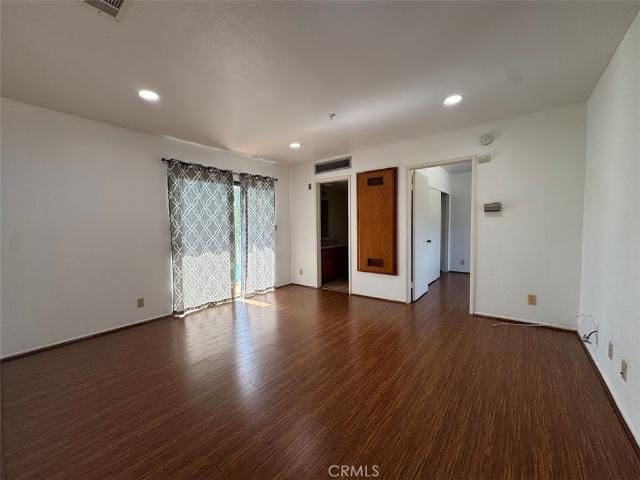 77 N Holliston Ave, Pasadena, CA 91106 | MLS #TR26000 | Compass