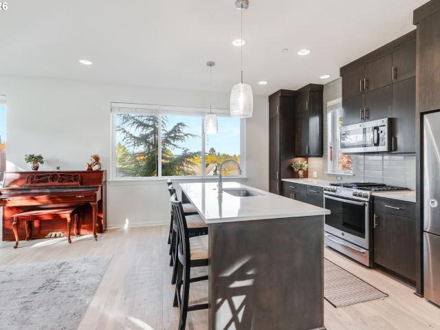77 NE 58th Ave, Portland, OR 97213 | MLS #283482