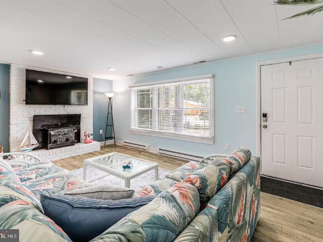 77 Newport Drive