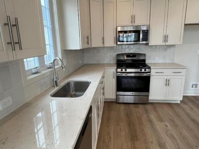 77 Norton Rd