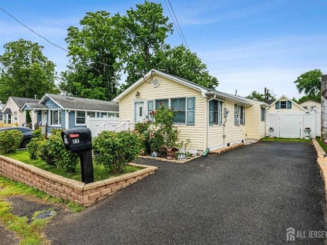 77 Pacific Blvd, Old Bridge, NJ 07735