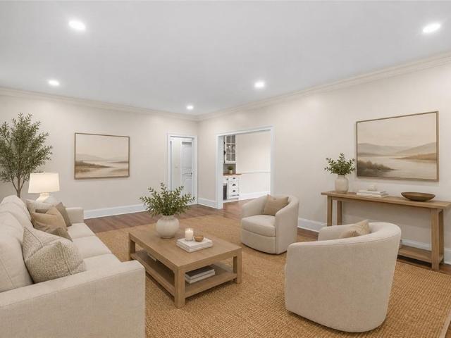 77 Peachtree Memorial Drive NW 2