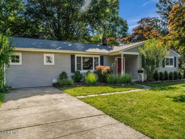 77 Poricy Ln, Red Bank, NJ 07701