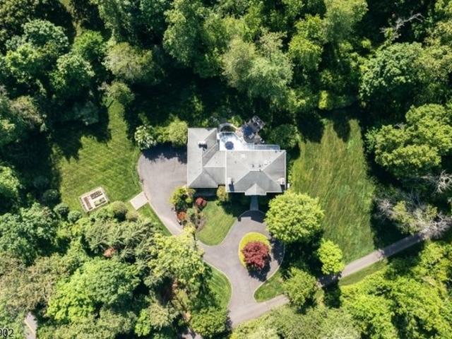 77 Pleasantville Rd, Harding Township, NJ 07976