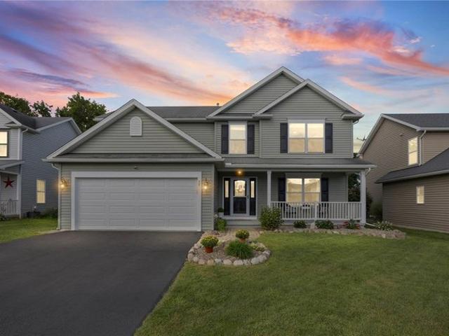 77 Rangers Ct, Rochester, NY 14612