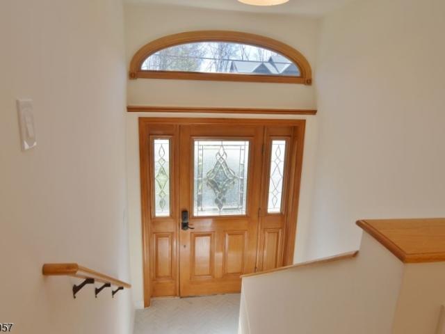 77 Rockwood Rd