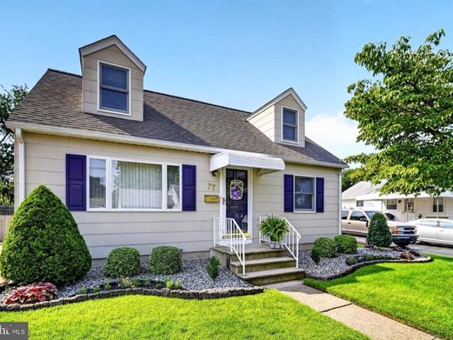77 Sadie St, Hamilton, NJ 08619
