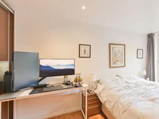 77 Saint John's Hill, London, SW11 1SX, United Kingdom | 2 bed apartment for rent #168056280 | Rentberry