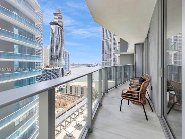 77 SE 5th St Apt 2006, Miami, FL 33131