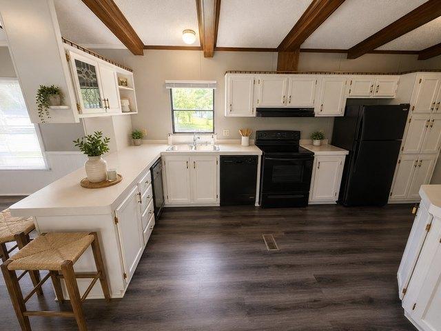 77 Second St Unit 77SE, Carleton, MI 48117