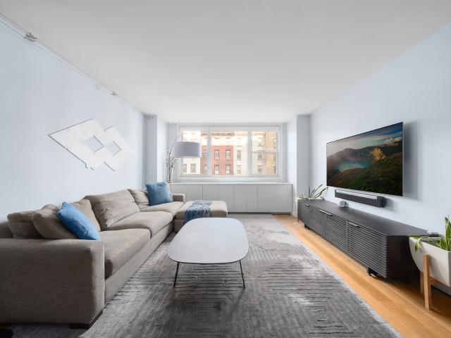 77 Seventh Avenue, New York, NY