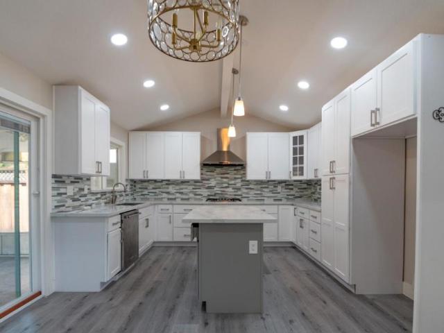 77 Shenado Place