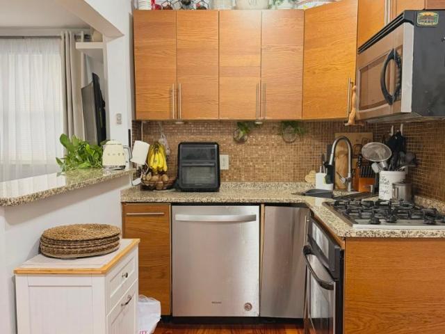 77 Sherman Pl # 1A