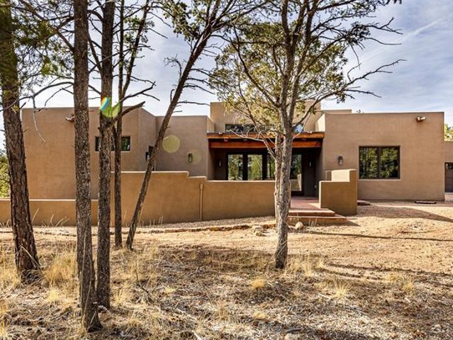 77 Silver Feather Trl, Pecos, NM 87552