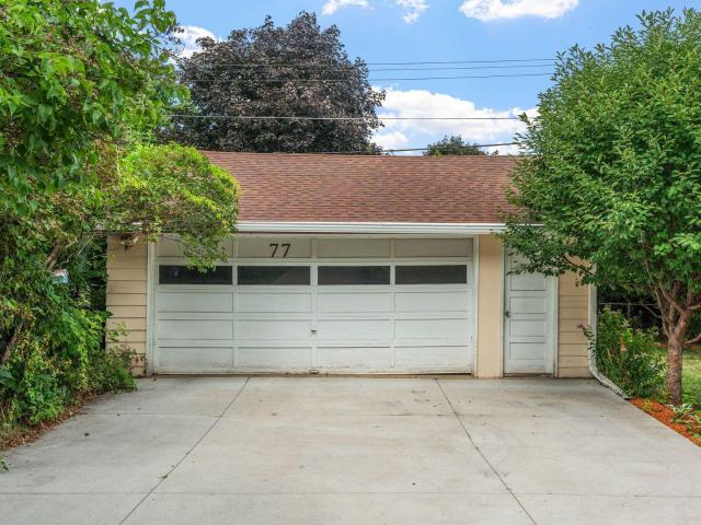 77 Stevens Street E