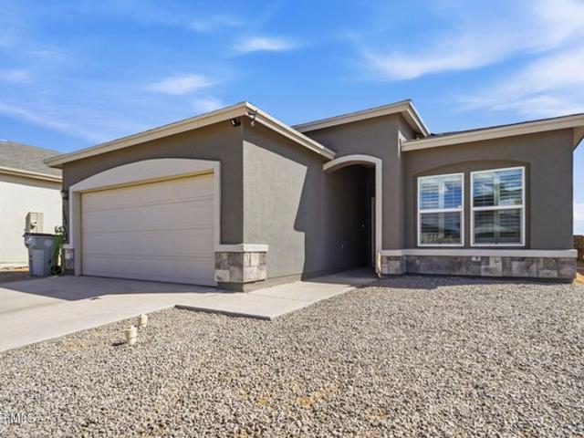 7404 Norte Brasil Dr, El Paso, TX 79934