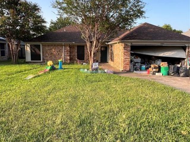 7404 Dana Ln, North Richland Hills, TX 76182