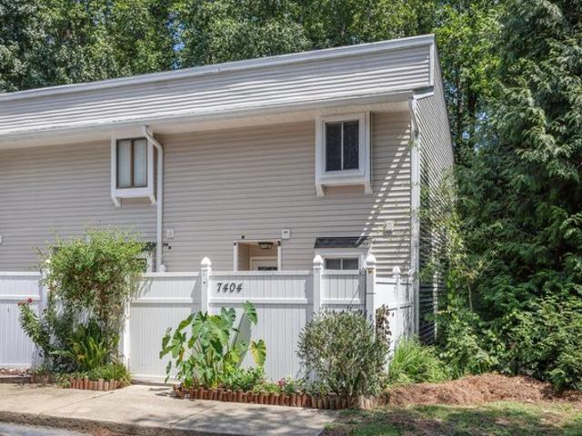 7404 Sandy Creek Dr, Raleigh, NC 27615
