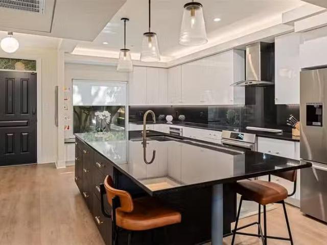 7404 W Northwest Hwy #9, Dallas, TX 75225
