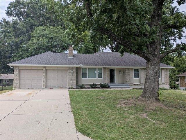 7404 Willow Ave, Raytown, MO 64133
