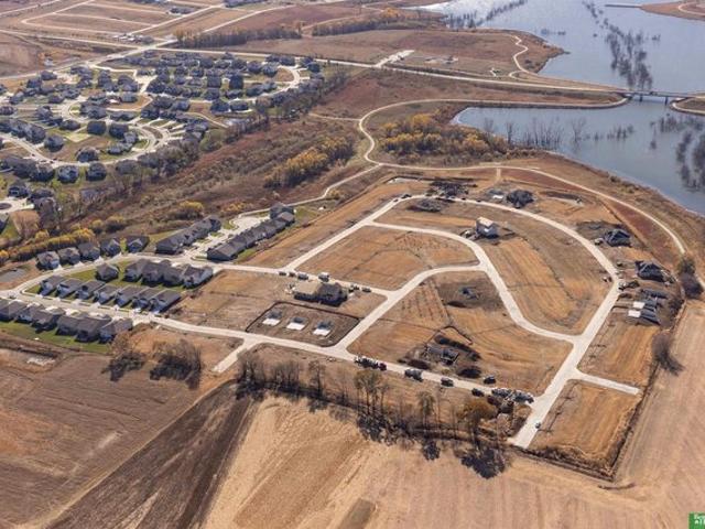 7405 N 176th St Lot 33R1, Elkhorn, NE 68007