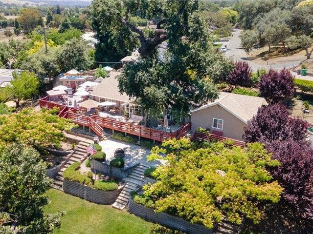 7405 Castano Ave, Atascadero, CA 93422