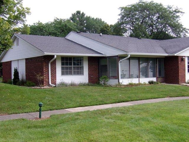 7405 Clarendon Ct Unit 73, Fox Lake, IL 60020