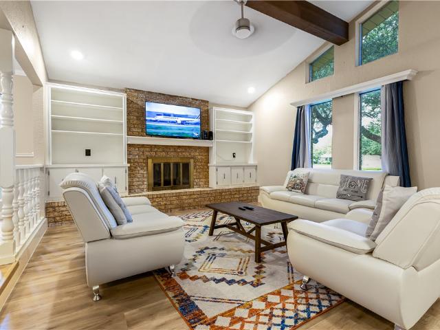 7405 Convair Drive