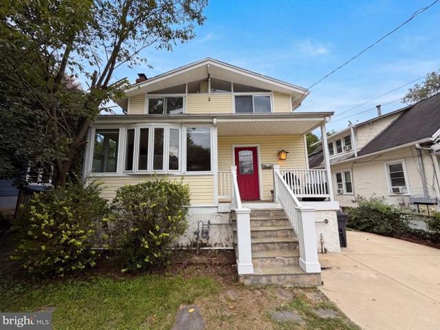 7405 Flower Ave, Takoma Park, MD 20912