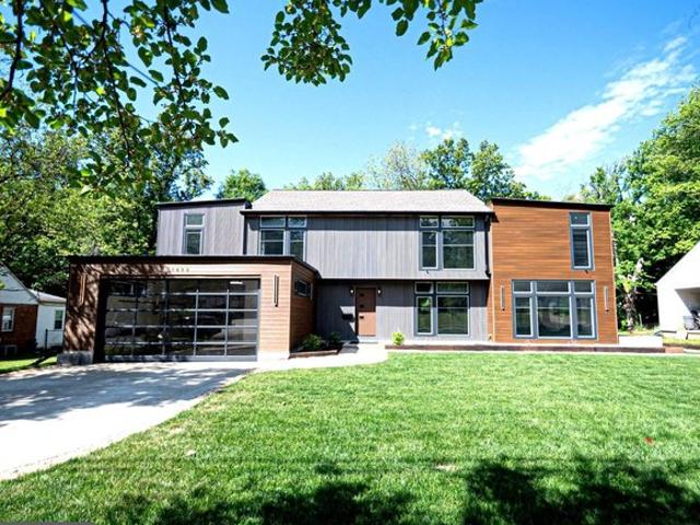 7405 Sportsman Dr, Falls Church, VA 22043