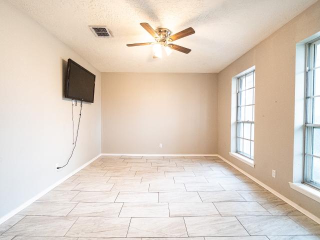 7406 Baneway Dr, Houston, TX 77072 | MLS #95601 | Compass