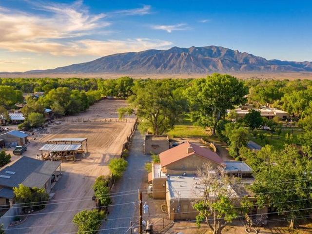 7406 Corrales Rd, Corrales, NM 87048