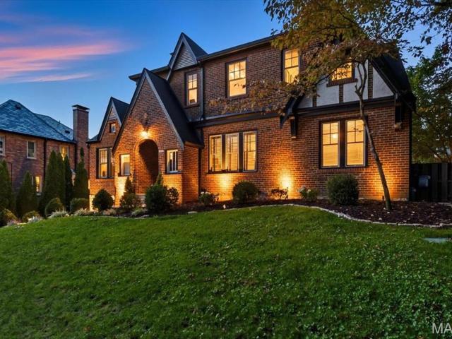 7407 Buckingham Dr, Clayton, MO 63105 | Compass
