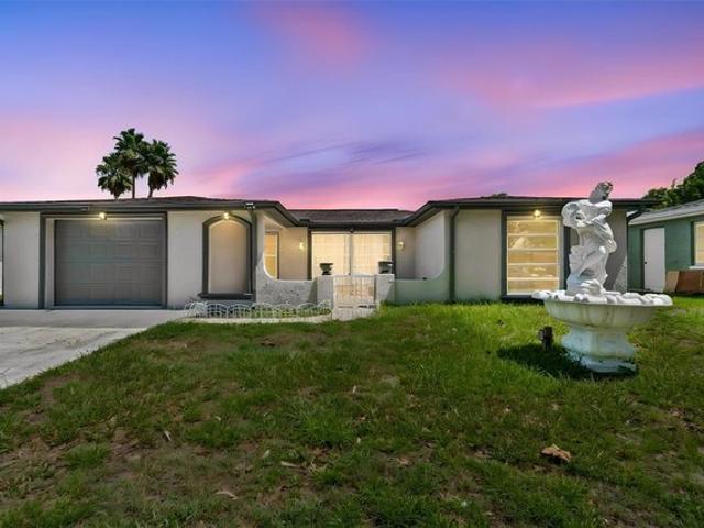 7407 Populus Dr, Port Richey, FL 34668
