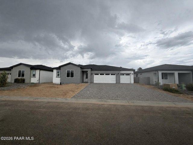 7408 E Louie Ln, Prescott Valley, AZ 86315