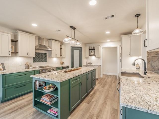 7408 Golf Club Dr, Fort Worth, TX 76179