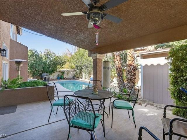 7408 Shallow Glen Ct, Las Vegas, NV 89129