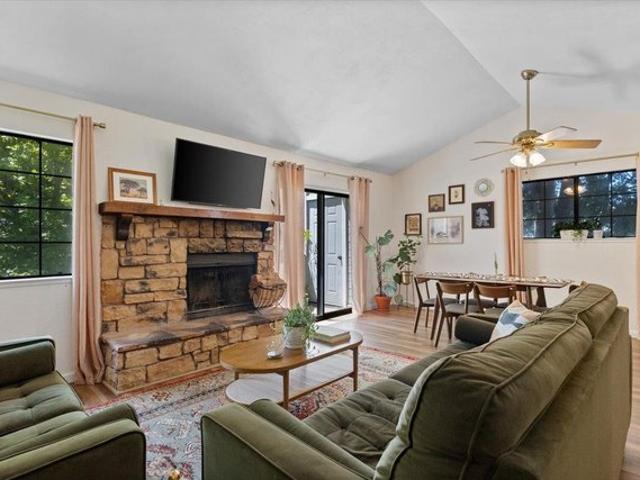 7409 Auburn Oaks Ct Apt H, Citrus Heights, CA 95621