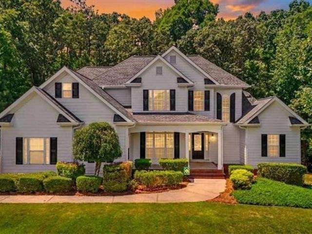 7409 Holly Berry Ln, Winston, GA 30187